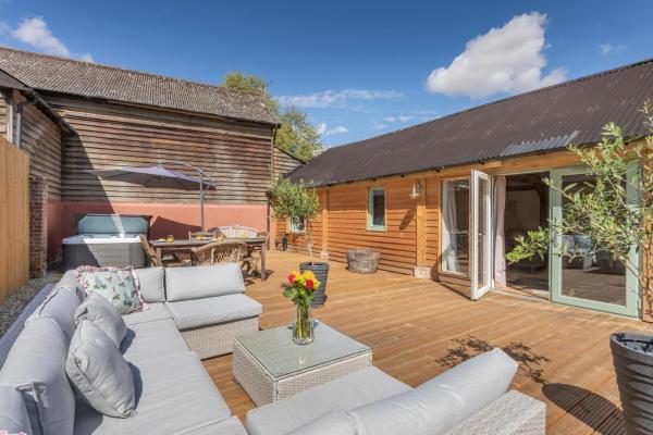 2 Bed In Hartest Oc-w42830 - Stanstead