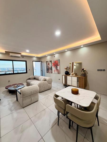 Modern And Chic Two Bedrooms Apartment - Abidjan