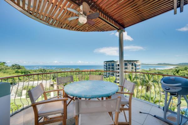 Walk To The Beach & Town! Tamarindo Condo - Tamarindo