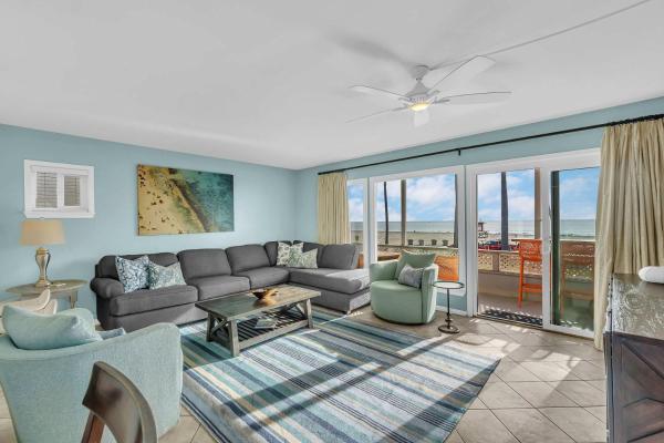 2010 W Oceanfront - Newport Beach, CA
