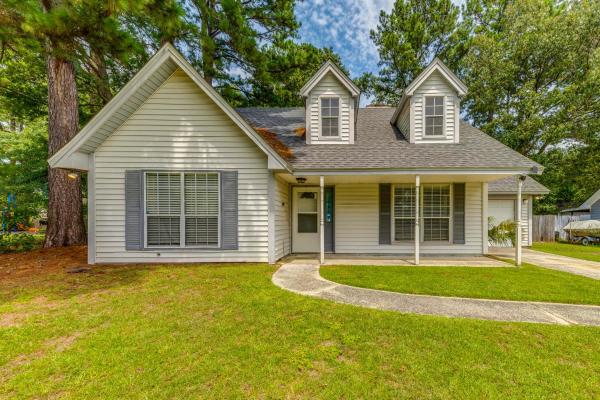 Pet-friendly Private Yard Near Charleston, Beaches - Charleston Southern University, North Charleston