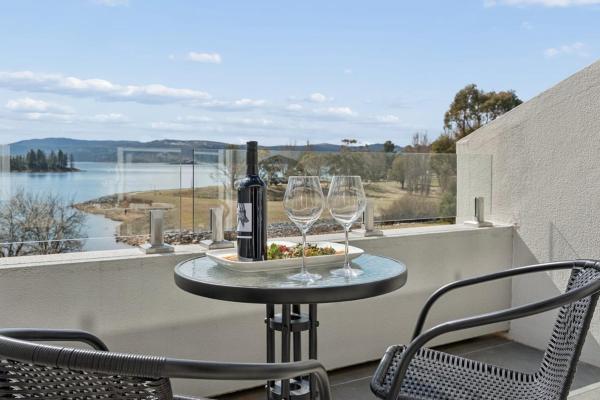 Horizons 422 - Niko's Rest - Jindabyne