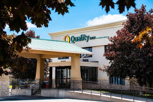 Quality Inn And Conference Centre - 彭布羅克