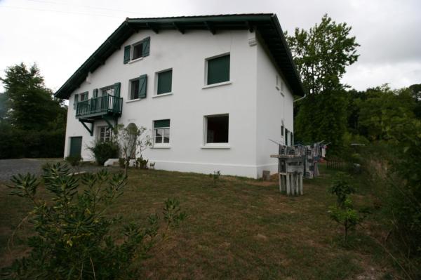 Grand Appartement Au Calme, Bourg à Pied - Zugarramurdi
