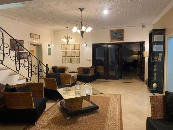 Embassy Lodge - Islamabad