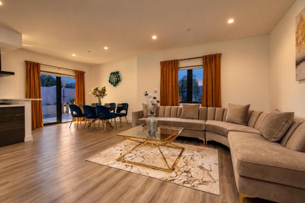 Regency Modern Apartments - Los Angeles