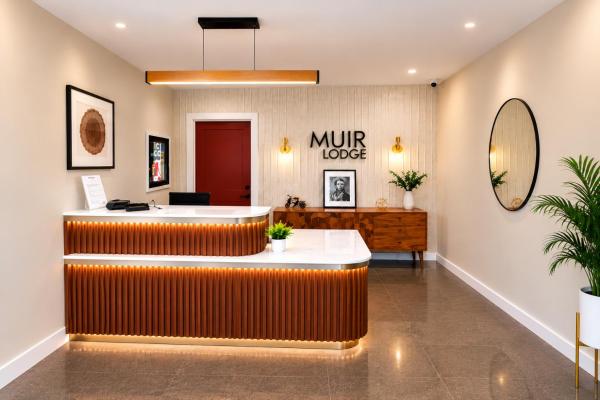 Muir Lodge Motel - Benicia, CA
