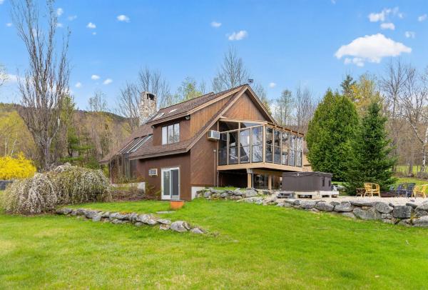 Summer Hot Tub Getaway - Bethlehem, NH