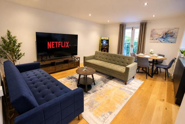 Luxury Tower Bridge Apartment With Private Parking - Newly Furnished - Prime Central London - Greenwich