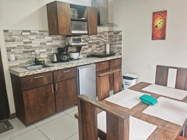 Casa Geranios # 2 - Alajuela Province