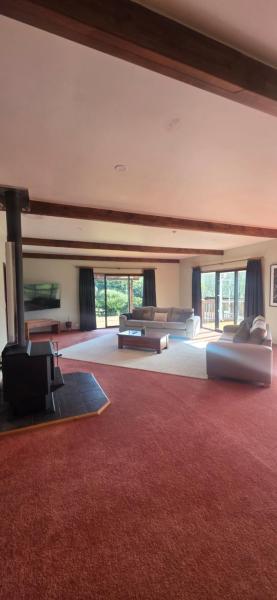 Titiwai Homestead 4 Bedroom Farm Stay - Te Kuiti