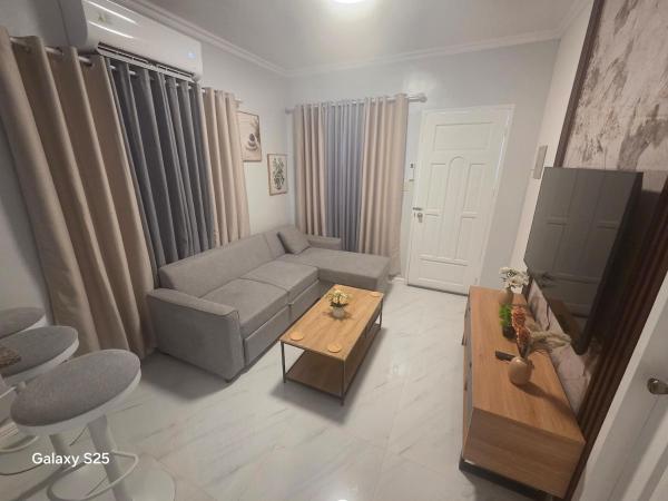 Dipolog City Luxury 2 Bedroom Home With Parking - Dipólog