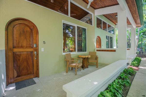 Rick's Place - Nosara