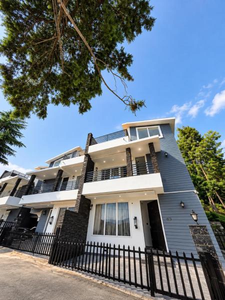 Soreva 4bhk Luxury Villa Nainital By Nature's Vibe Stays - ナイニタール