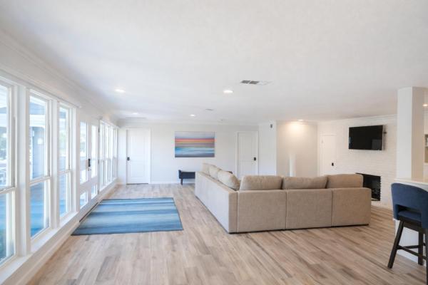 Peaceful Newly Updated 1 Bedrm And Private Bathrm - Dallas, TX