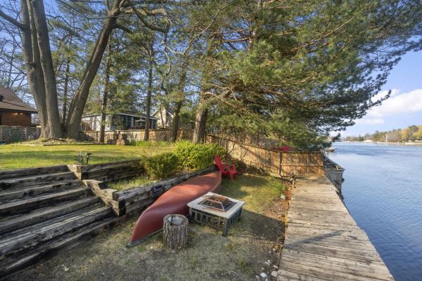River Access Cottage Mins To Beach - Wasaga Beach