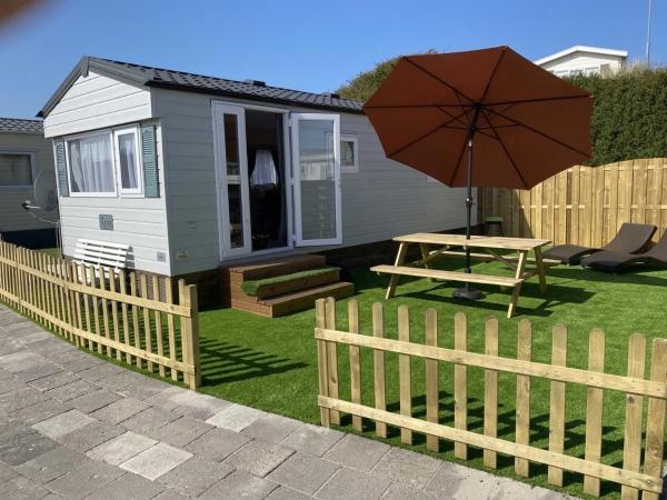 Strand Chalet Op Camping Duindoorn, Ijmuiden Aan Zee - Zandvoort