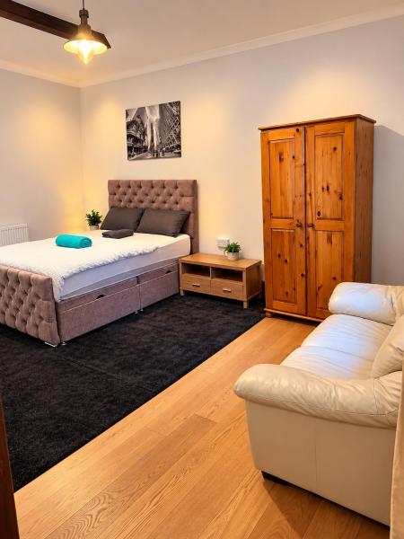 Cottage Flat - Leeds