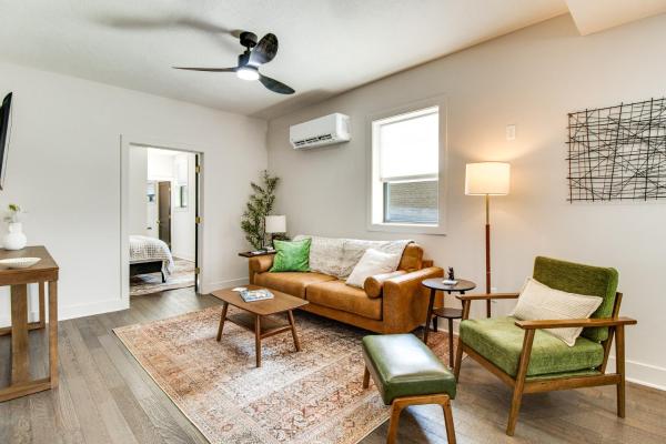 Walk To Mountain Home Square: Remodeled Apt - Mountain Home, AR