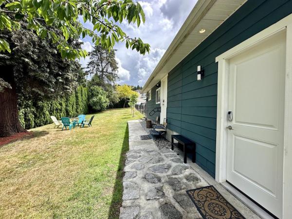 Cozy New Renovated Studio, Full Private Yard Suite, With Ac - Port Moody