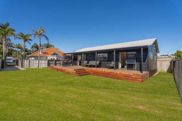 The Hamlet - Modern, Super Central, Pet Friendly - Whitianga