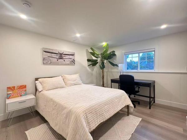 Two Bedroom Suit With Private Entrance In Tsawwassen Near Ferry - 트소와센