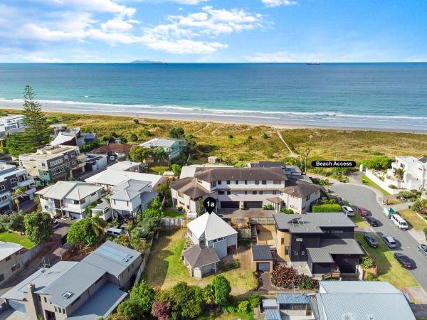Beach House Bliss - 1 Min Walk To The Beach - Sleeps 6 - Te Puke