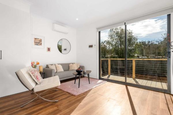 Stunning New 2br Modern Home Ferntree Gully - Bayswater
