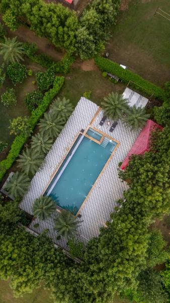 Alaya Stays Aroma Green 4 Bhk Pet-friendly Farmhouse With Private Pool, Landscaped Garden, Adventure Zone & Alfresco Dining - Bhiwadi