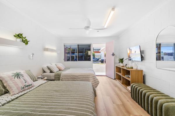 Sugar Reef Motel - Broadbeach
