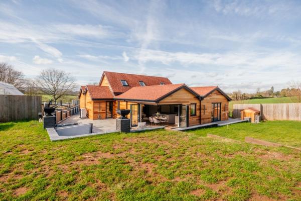 Megan's Hideaway | Luxury 4 Bed Retreat - Bewdley