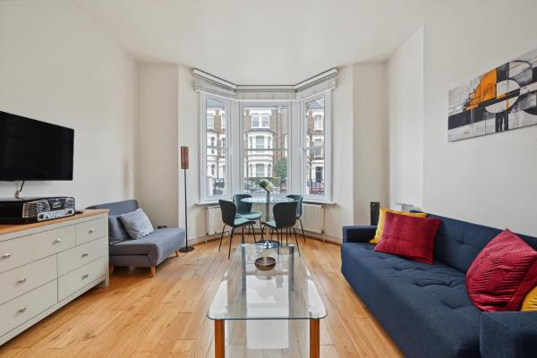 One-bedroom Apartment In Queen's Park - Notting Hill