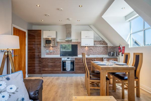 7 Aspire - York