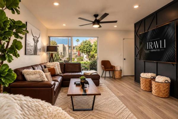 Modern Townhouse-walk 2 Oldtown-4 Heated Pools - Scottsdale, AZ