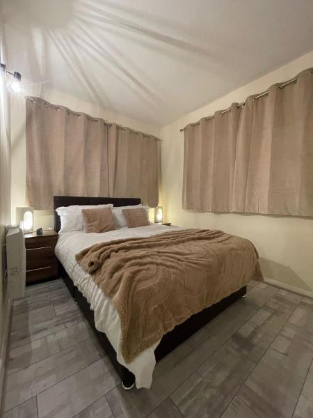Gladstone One - 1 Bed Ground Floor Apartment - Lincolnshire