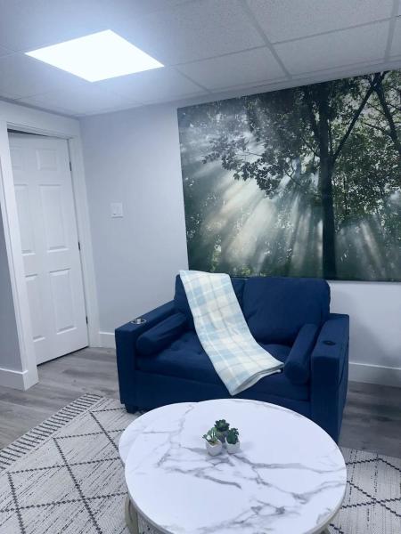 Private Luxury Suite- 2 Bedroom Sleeps 6 - ブフォード, GA