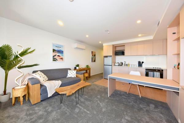 The Marine Parade Haven With Private Parking - Christchurch