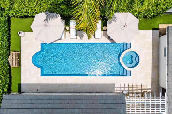 New Palm Beaches Luxe Escape - Palm Beach