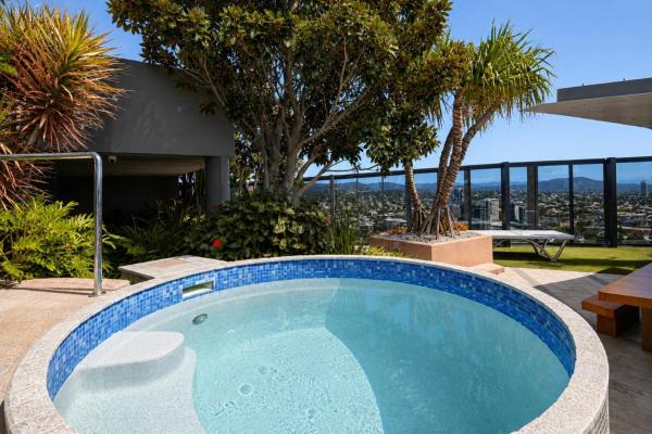 2 Br Apartment Modern South Brisbane Escape - Brisbane