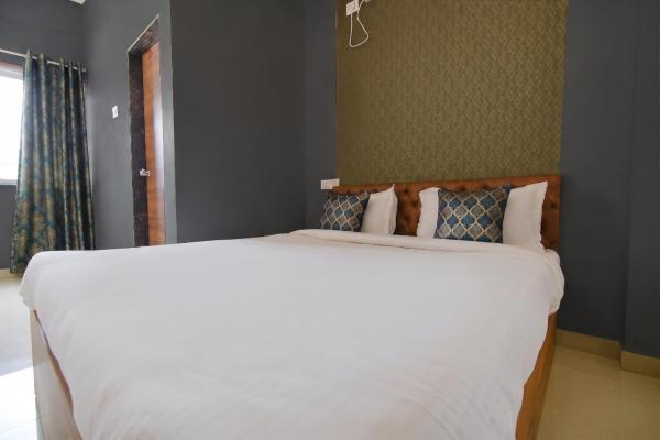 Fabhotel Arlunea - Varanasi