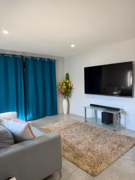 A Little Home Away From Home, Near The River - Port Macquarie