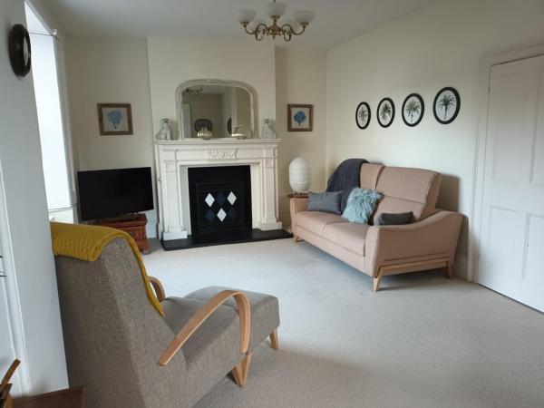 Gorgeous 3 Bed House With Stunning Secret Garden - Exeter