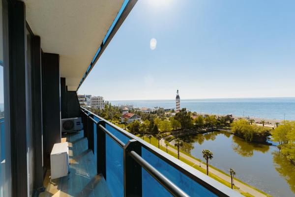 World Luxury Hotel - Batumi