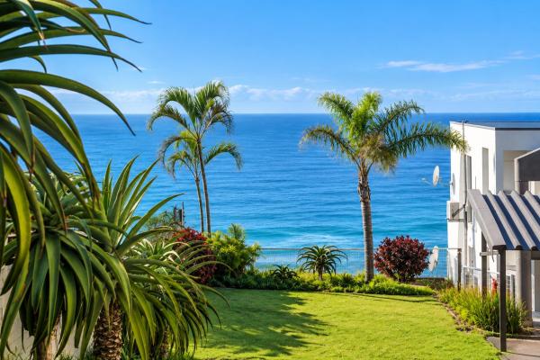 Sands Beach Breaks Umdloti Beach View - La Mercy