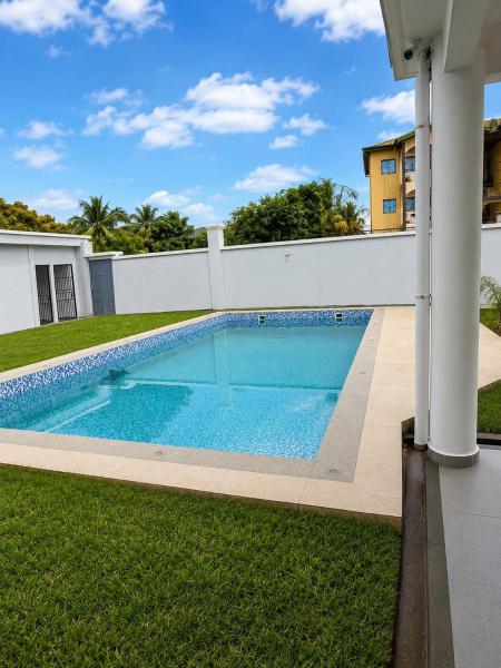 Villa Premium 4 Suites Et Grande Piscine Privée Odza - Yaounde