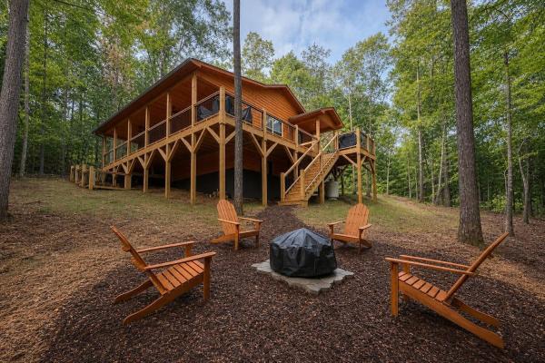 New Cabin - The Doe - King Bed - Secure Dog Yard - Murphy, NC
