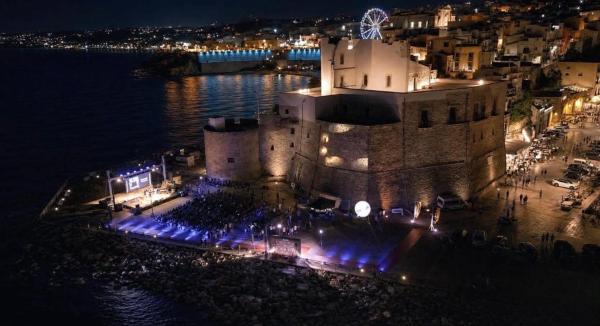 Home Holiday Kalanto Nel Cuore Del Centro Storico Di Castellammare - Castellammare del Golfo