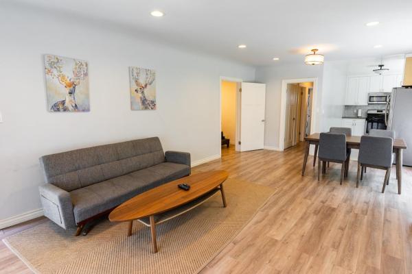 Victoria Gardens Condo In West Hollywood - West Hollywood