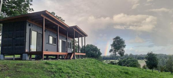 Modern Off-grid Container Tiny Home - Coopernook