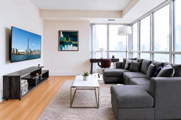 Walk To Cn Tower - Condo W Balcony & Pool Access - Toronto